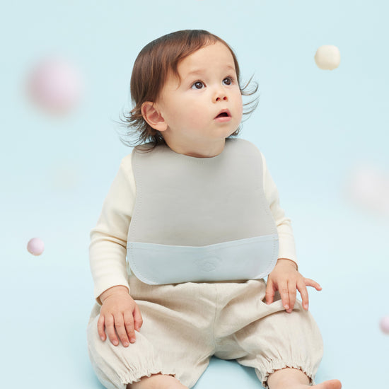 マロービブ フラワー / お食事エプロン – 10mois 公式オンラインショップ